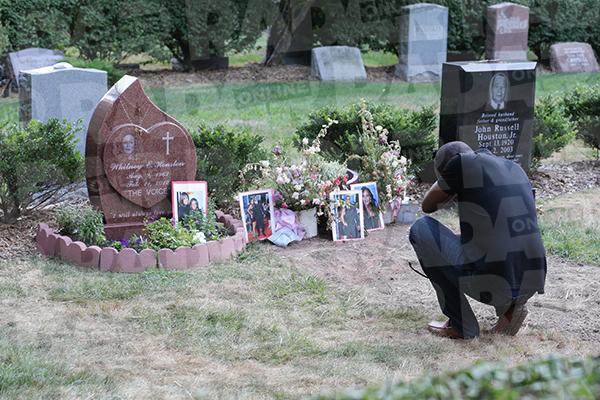 The Last Goodbye: Nick Gordon Collapses In Tears During Bobbi Kristina ...