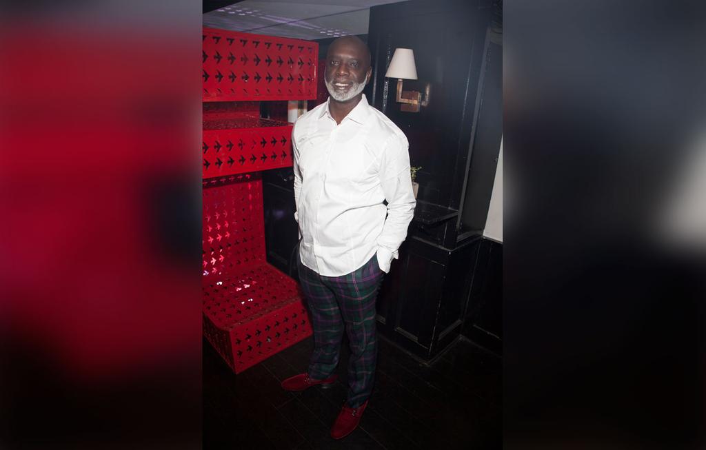 'RHOA' Star Peter Thomas Kisses New Girlfriend: See The Photos!
