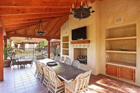 Inside The Luxury Home Of LeAnn Rimes And Eddie Cibrian