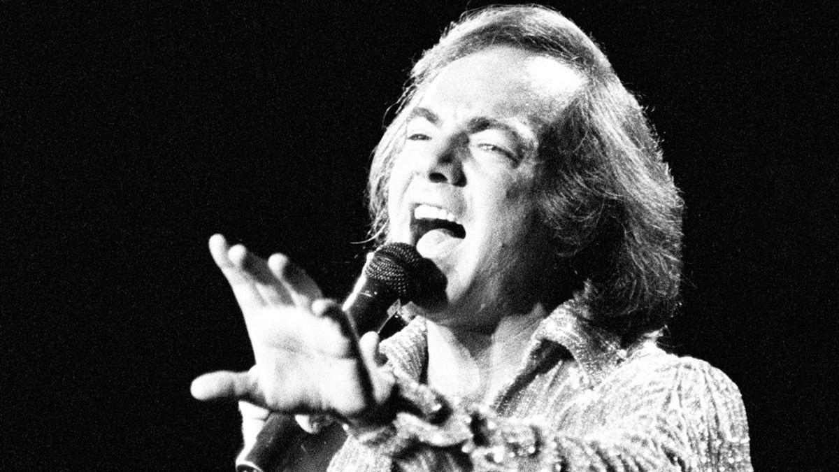 Neil Diamond Was 'Inspired' by Michael J. Fox's Battle With Parkinson's