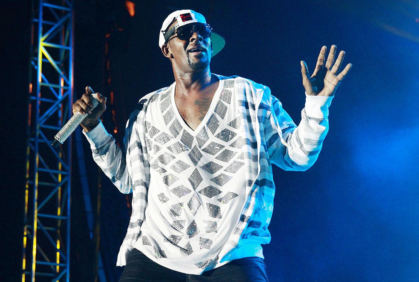 R. Kelly's Atlanta Mansion Where He Allegedly Held Women Captive Has ...