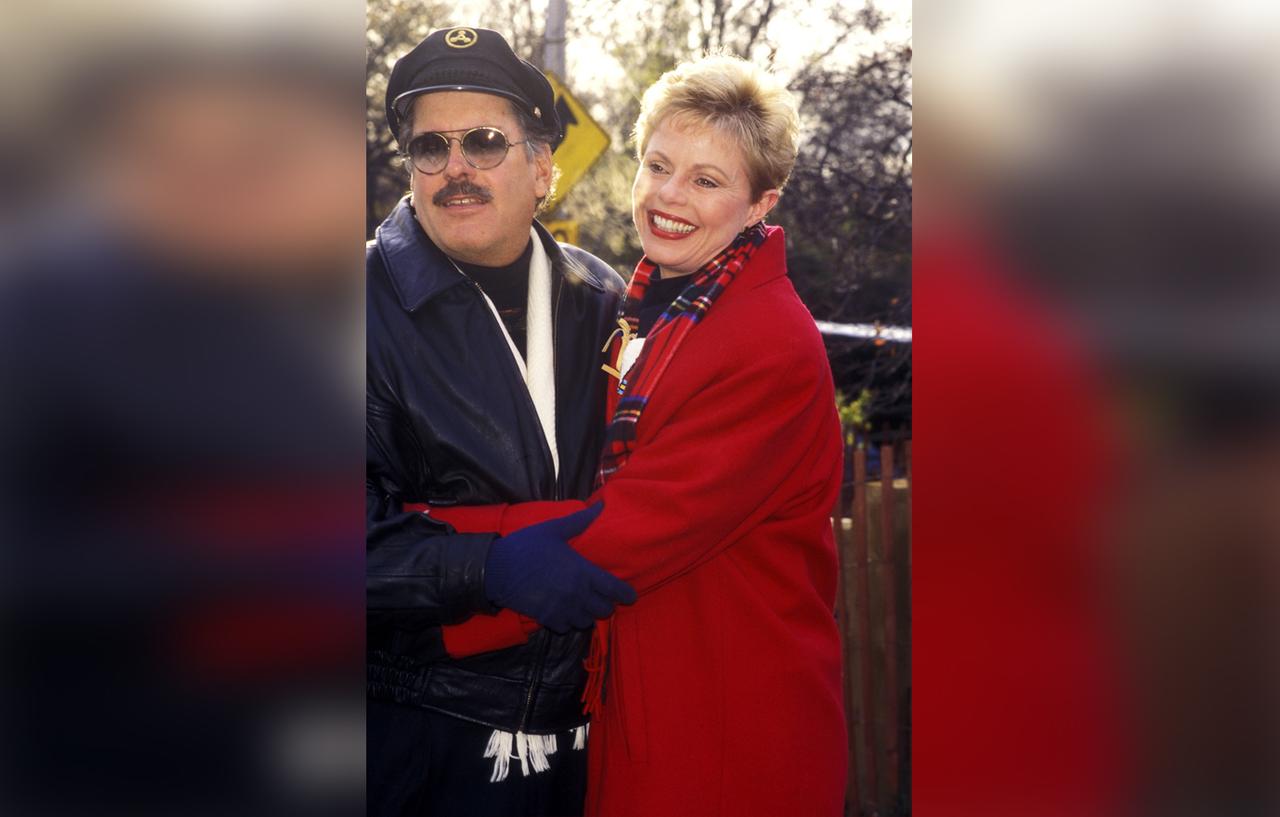 Toni Tennille Sat By Captain Daryl Dragon’s Side As He Died From Renal ...