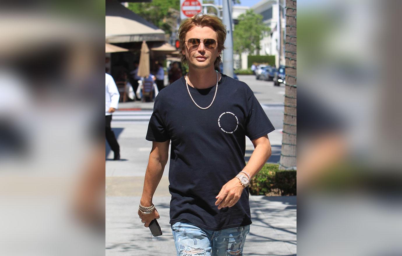 Jonathan Cheban Foodgod Eating In Beverly Hills
