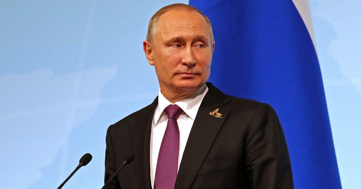 Putin Wears $6,000 Coat To Visit Troops As Soldiers Lack Basic Supplies