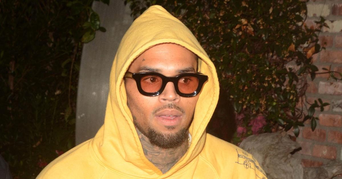 Chris Brown Reacts To UFO Sightings, Aliens Have Been 'Visiting For A ...