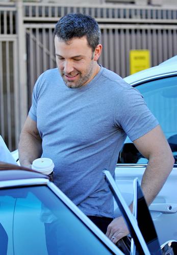 Hunky Actor Ben Affleck Sports Rippling Batman-Ready Muscles While Out ...
