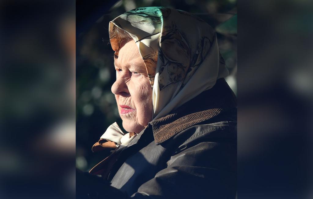 Queen Looks Angry In Photos After Meghan Markle Leaves England