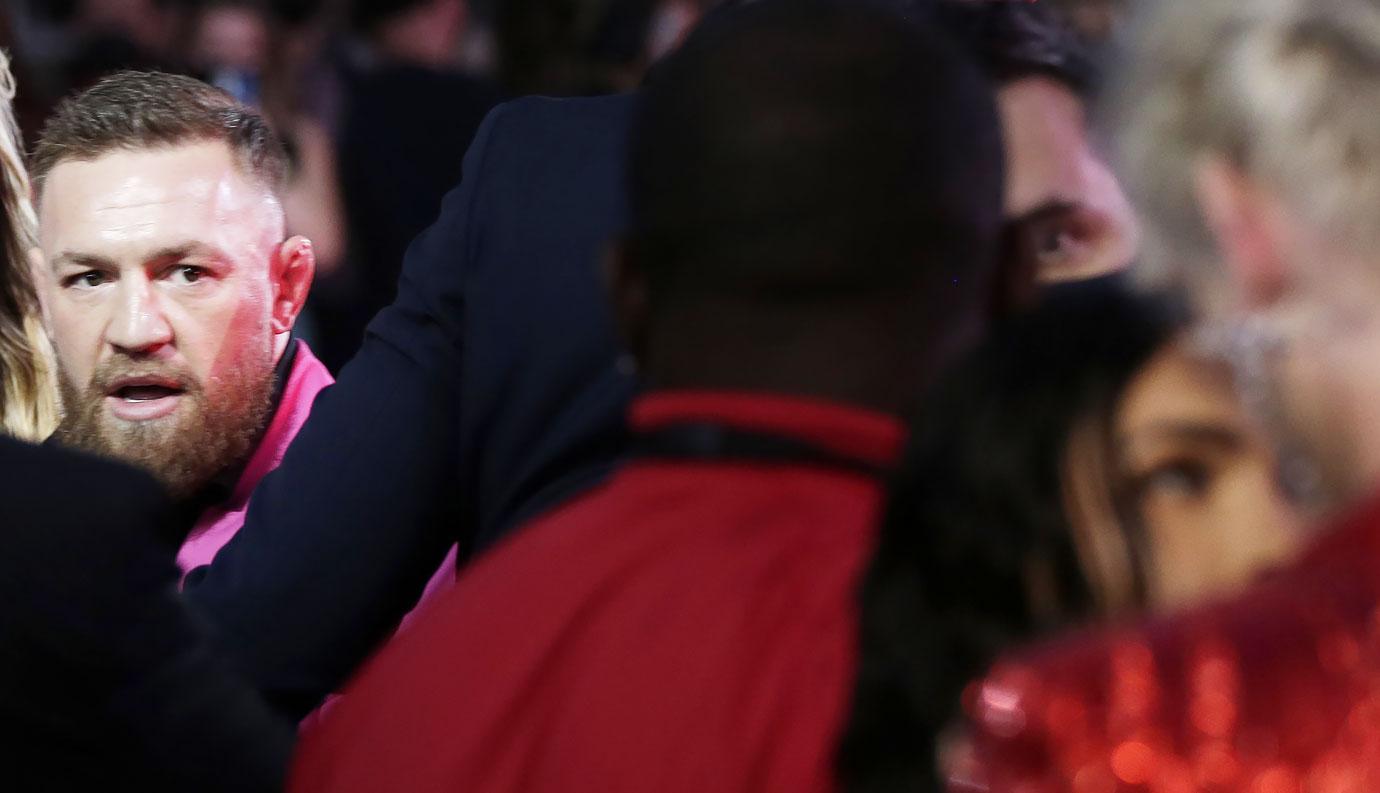 Megan Fox Sticking By Machine Gun Kelly In Snakeskin After Conor ...