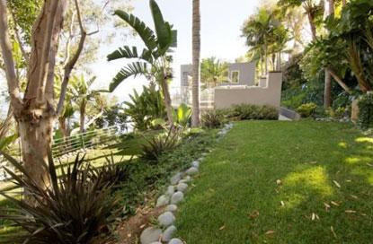 Take A Look Inside Matthew Perry’s Gorgeous Home