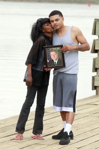 Bombshell Tell-All From Bill's Hooker: 'I Know My Son Is His!'