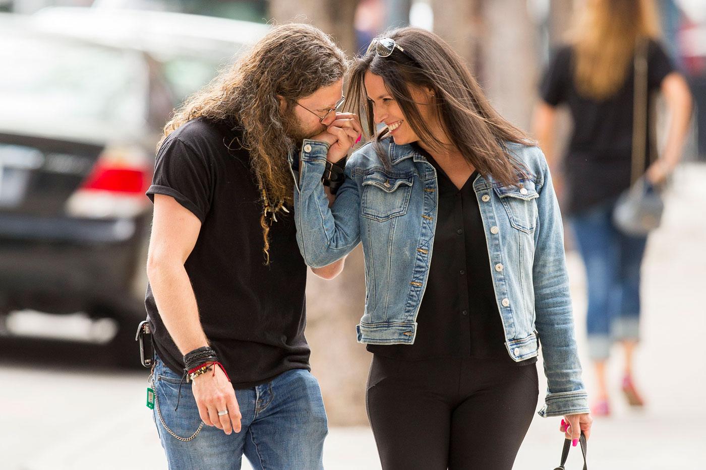 ‘Alaskan Bush’ Back For New Season! Bam Bam & Girfriend Allison Film ...