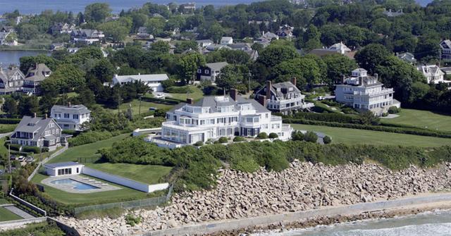 Taylor Swift's $17 Million Rhode Island Home