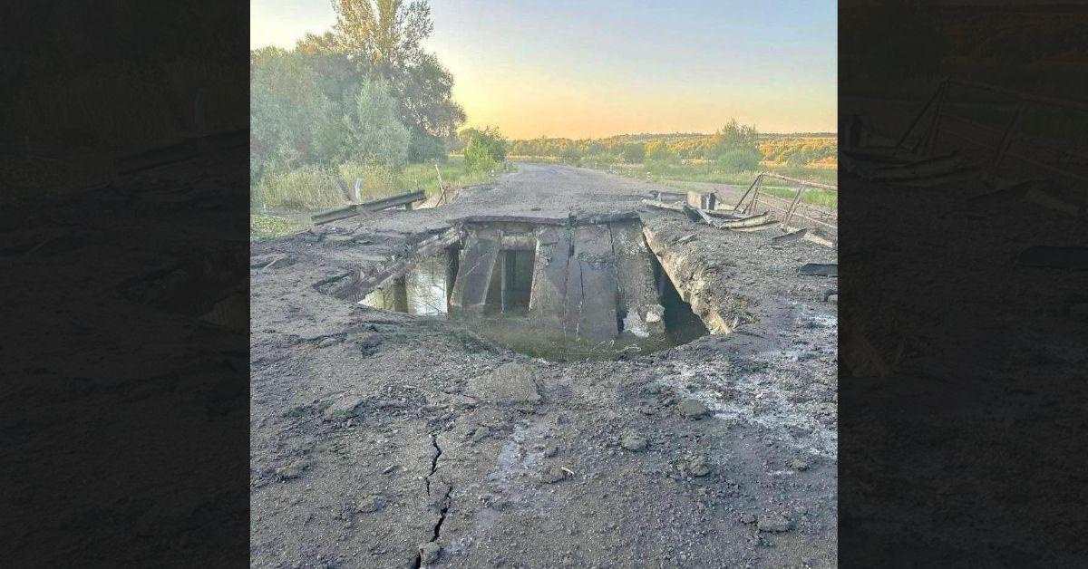 Ukraine Cuts Key Russian Supply Lines with Bridge Destruction