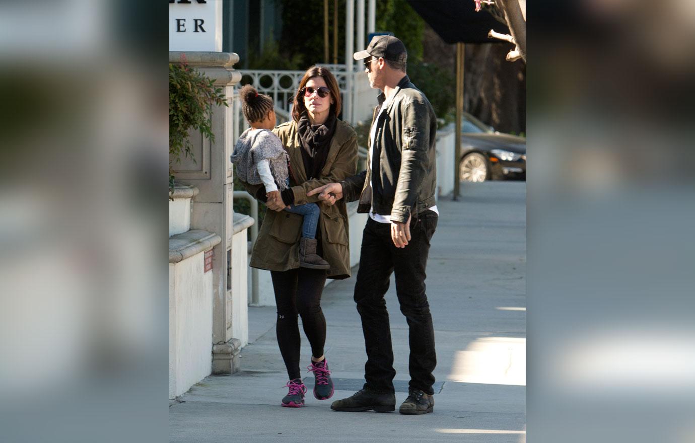 Splitsville? Sandra Bullock Looks LIVID With Boyfriend Bryan Randall ...