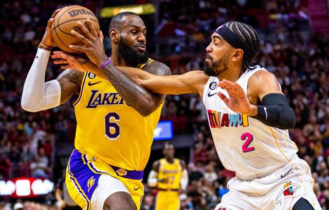 WATCH: LeBron James Restrained By Ref As Heckler Loudly Attacks His ...