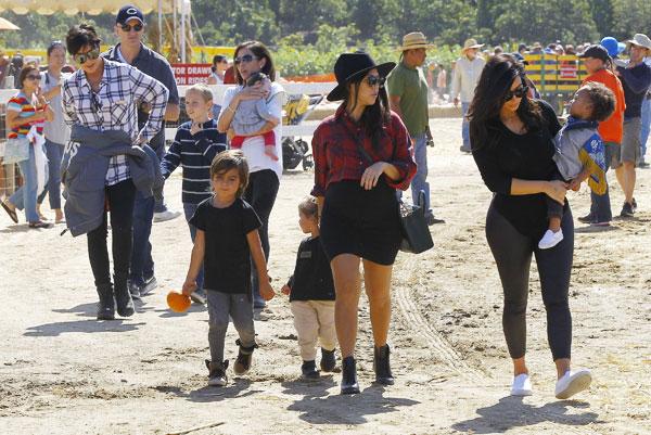 Kim Kardashian And Kanye West Take Their Daughter North To Underwood ...