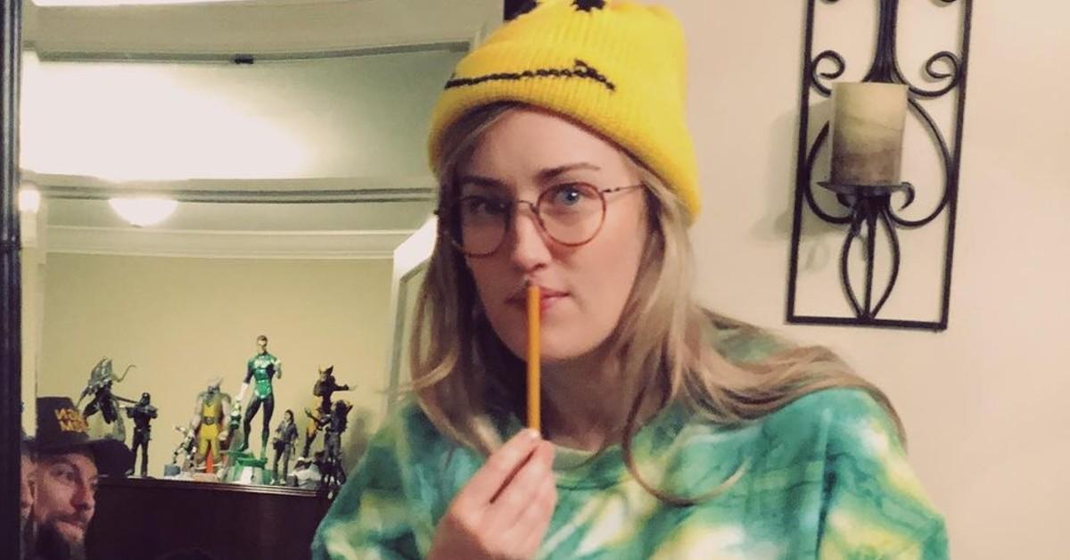 'The Last of Us' Star Ashley Johnson's Ex Fires Back at Abuse ...