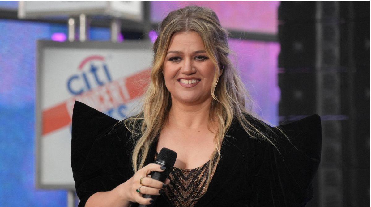 Kelly Clarkson May Leave TV To Focus On Kids After Ex-Husband's Death