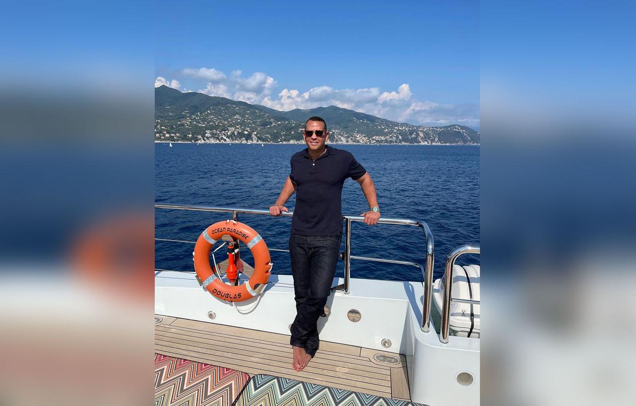 Alex Rodriguez Cools Off With Bikini Babes On Yacht After J Lo Goes IG ...