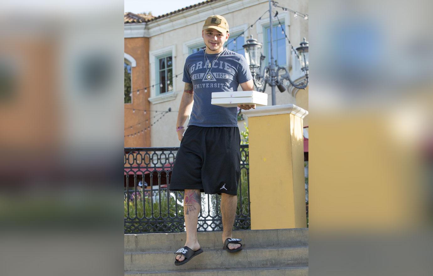 [PICS] Prince Jackson Sports New Ink & Weight Loss In Calabasas