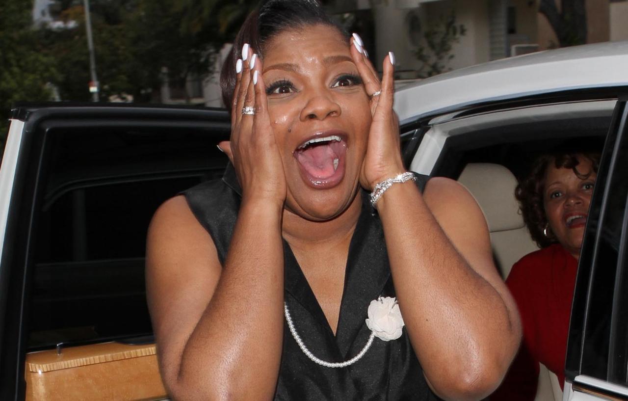 Mo'Nique Reacts After Sherri Shepherd & Kym Whitley's 'Backhanded ...