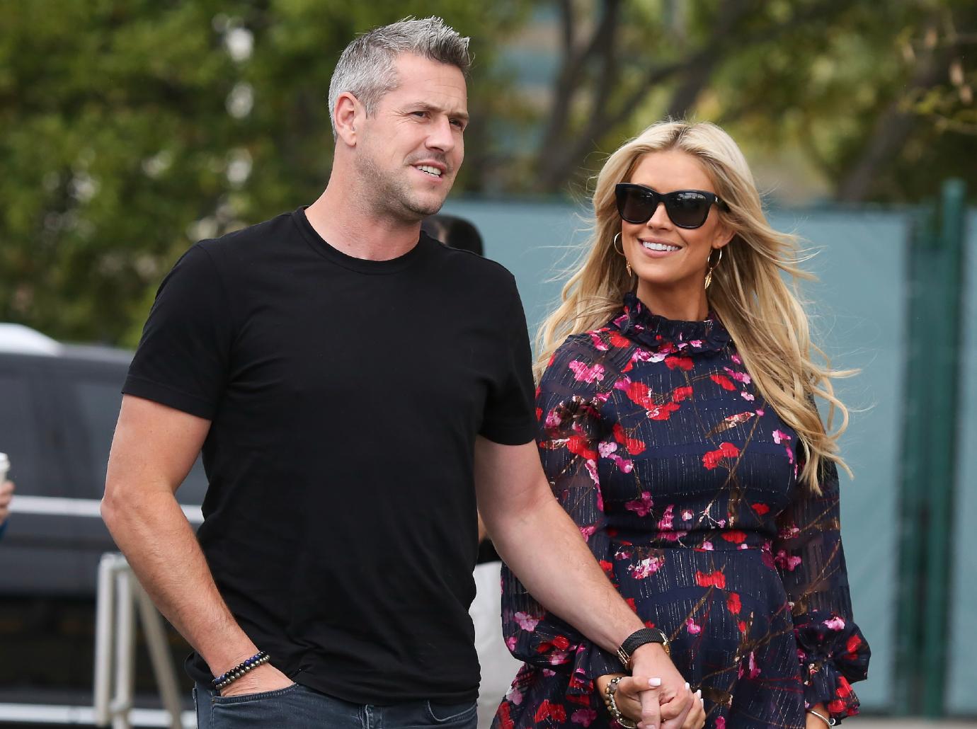 Renée Zellweger Packs On PDA With Boyfriend Ant Anstead At Home Depot