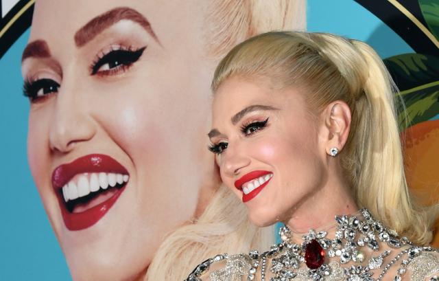 27 Celebrity nose jobs before & after