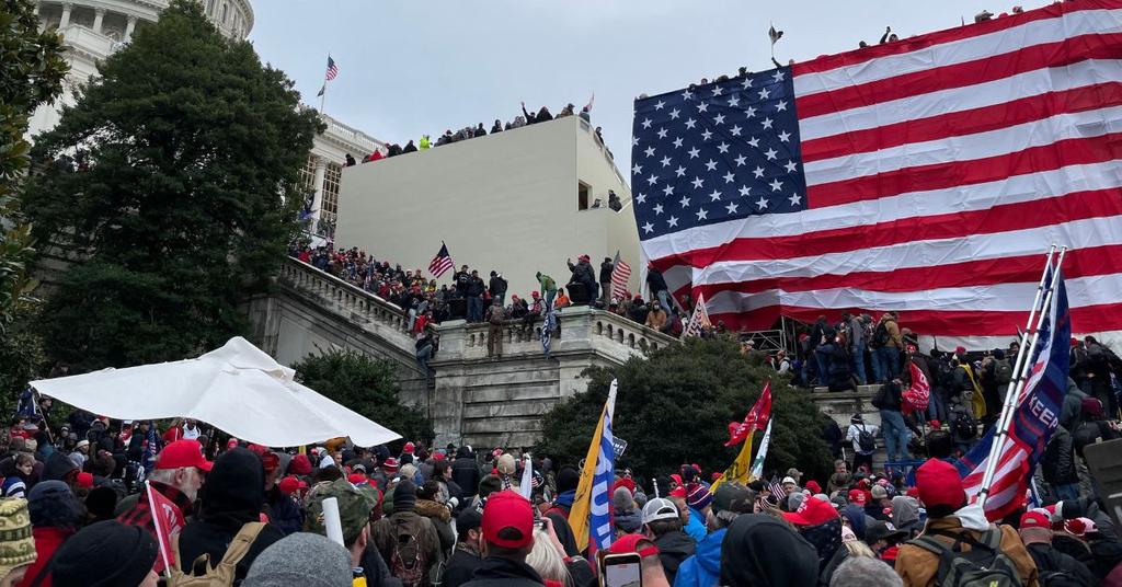 Supreme Court Rules For January 6 Rioter Challenging Obstruction Charge