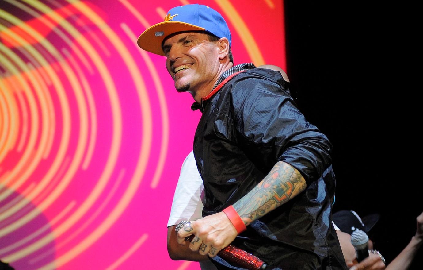 ‘90s Rapper Vanilla Ice Sued by Ex-GF Demanding DNA Test, Child Support ...