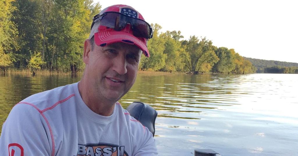 TV News Anchor Resigns After Allegedly Sexting Men Posing as Underage Girl