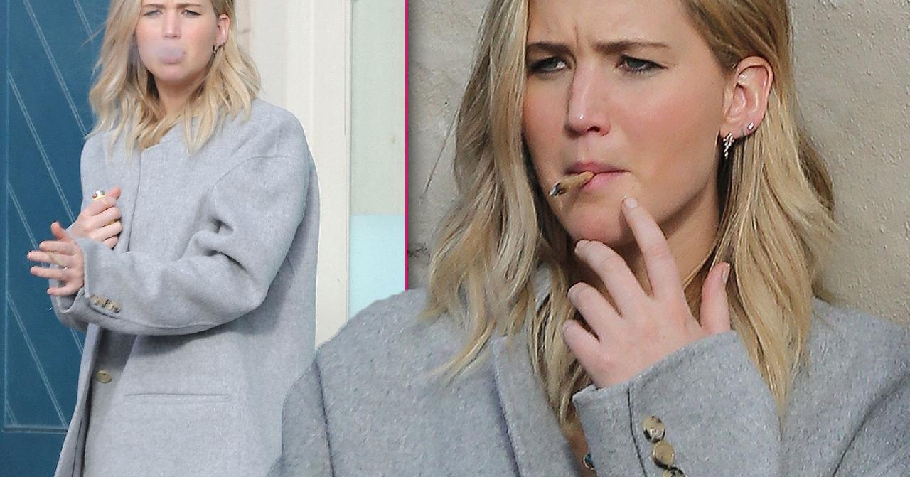 Jennifer Esposito Smoking