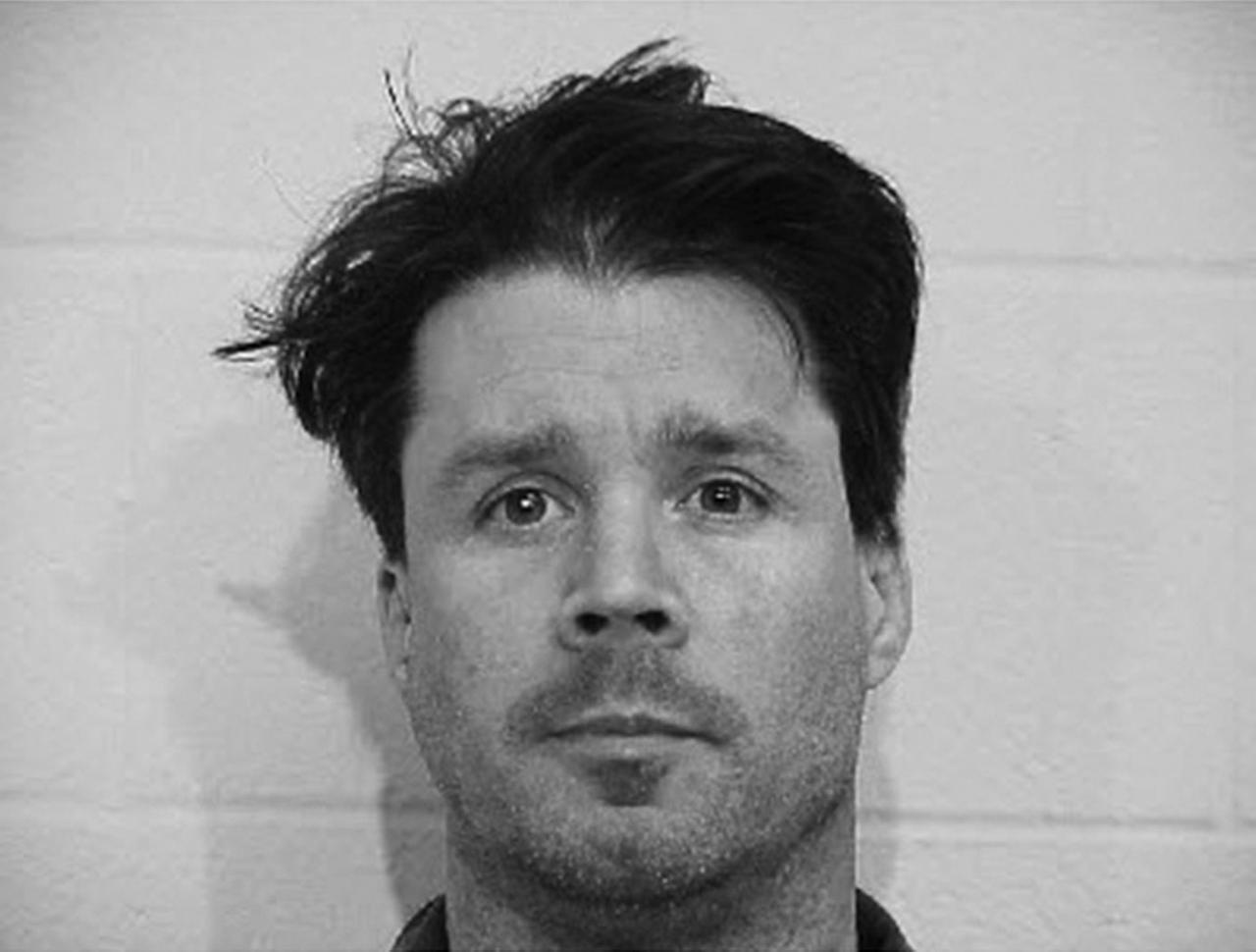 ‘Dirty John’ Podcast Photos From True Crime Story