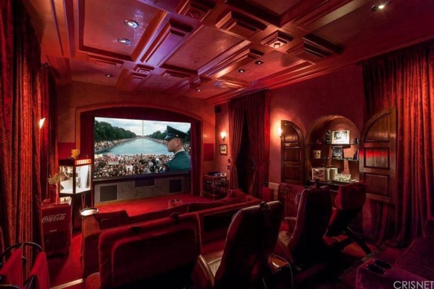 Charlie Sheen Sells Beverly Hills Home For 10 Million