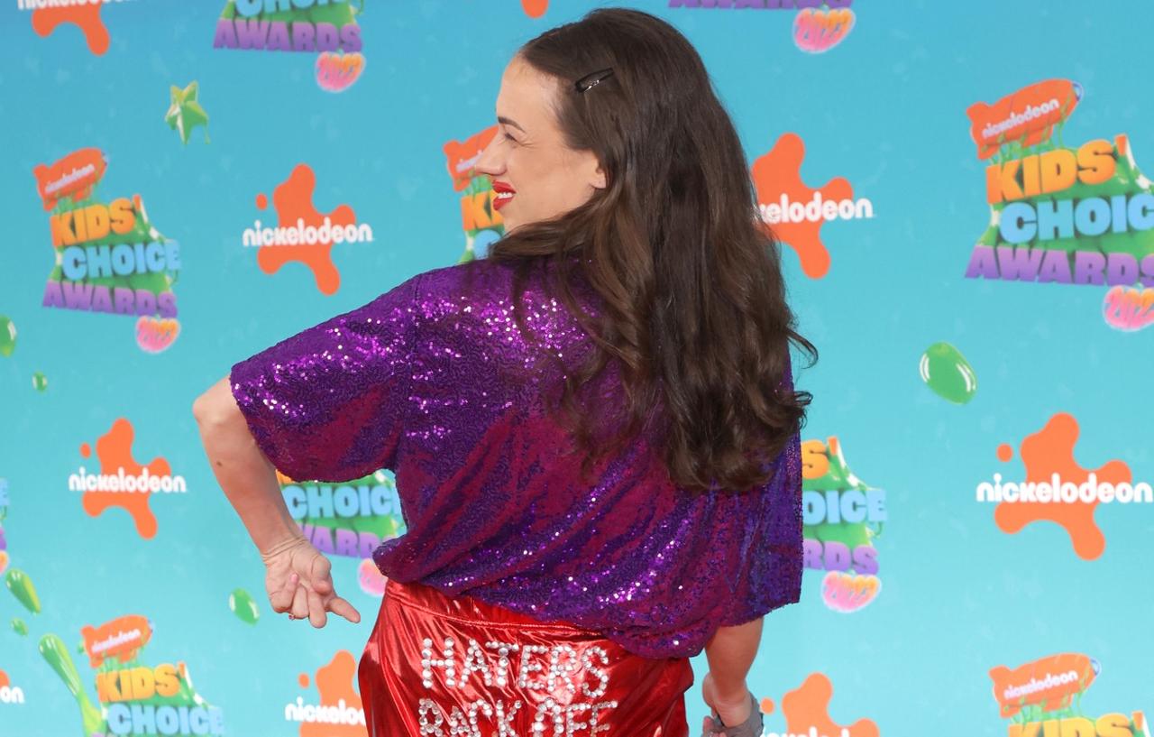 Colleen Ballinger Blackface Video Resurfaces, YouTuber Performs 'Single ...