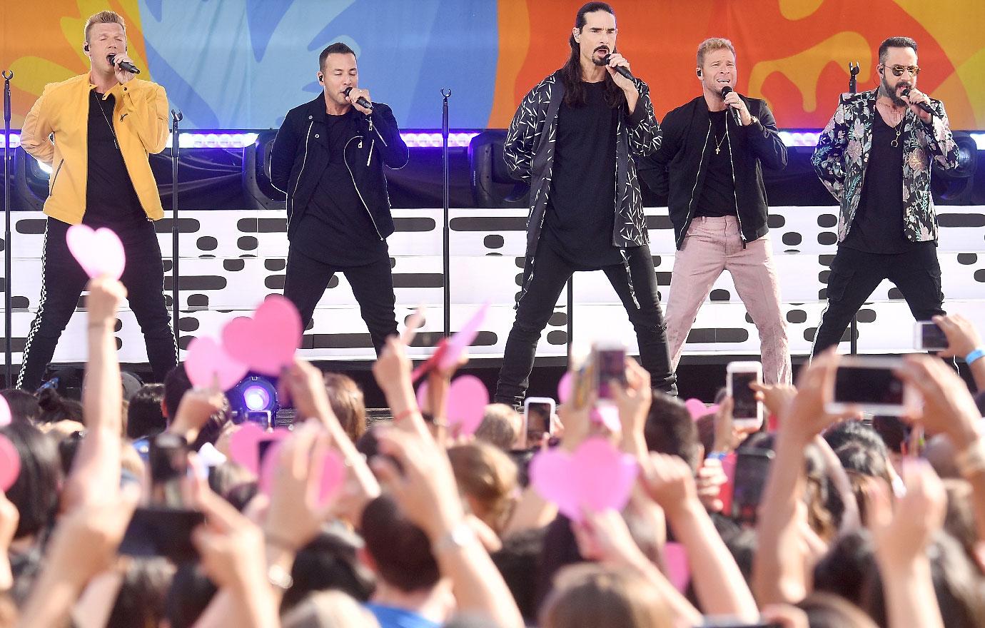 Backstreet Boys Fans Injured Tent Falls During Storm