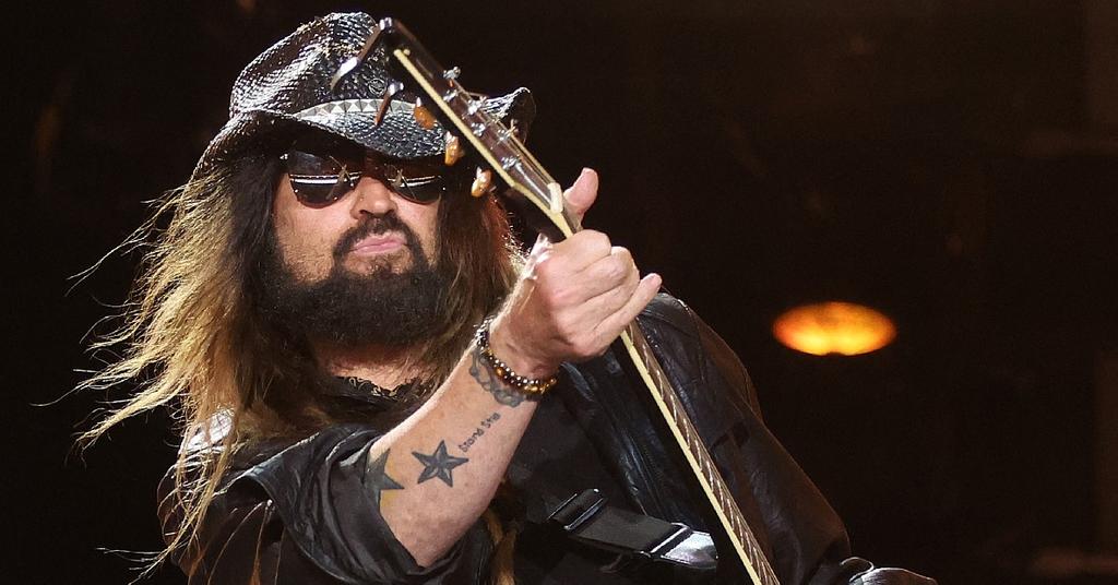 Billy Ray Cyrus Ripped for 'Awful' Performance at Trump’s Liberty Ball