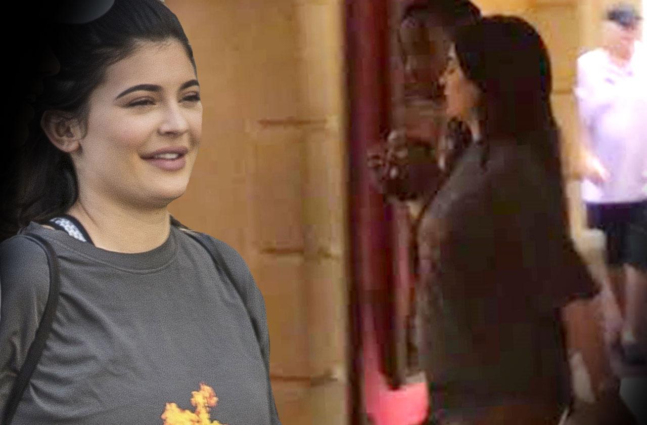 Kylie Jenner Pregnancy Craving & Weight Gain Out Of Control!