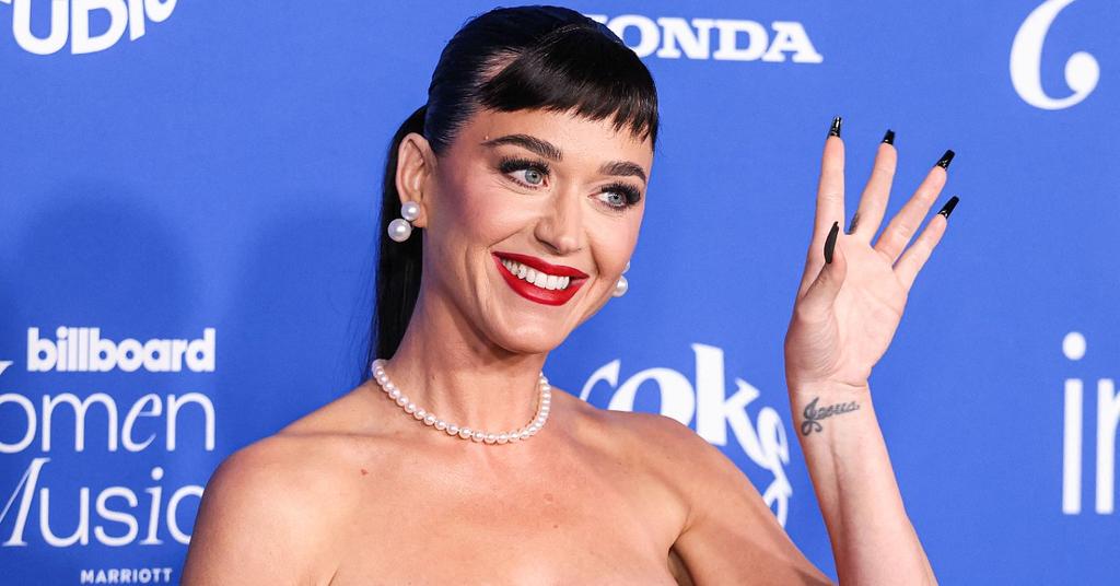 Katy Perry Accused of Riding Taylor Swift's Coattails to Get Her Music ...