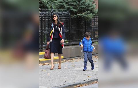 Huma Abedin: Without Wedding Ring After Anthony Checks Into Prison