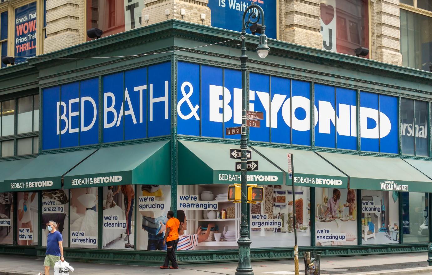 Bed Bath & Beyond Exec Plummets To His Death From Skyscraper