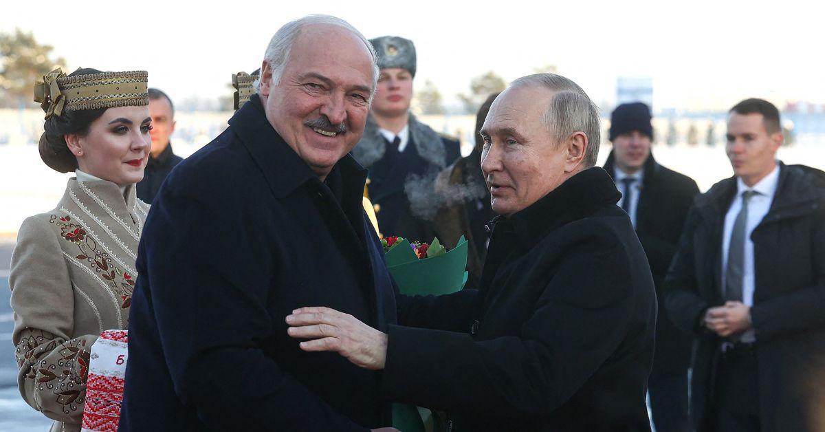 Vladimir Putin and Belarus Launch Tactical Nuke Exercises in Threat ...