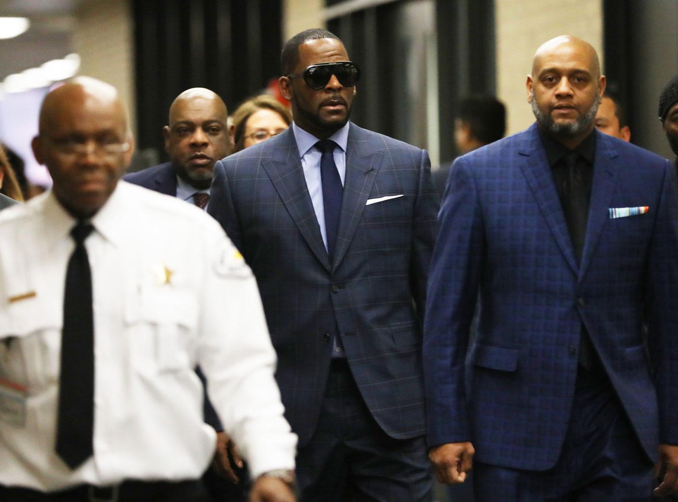R. Kelly Jury Will Consist Of 7 Men & 5 Women, Fight For His Life ...