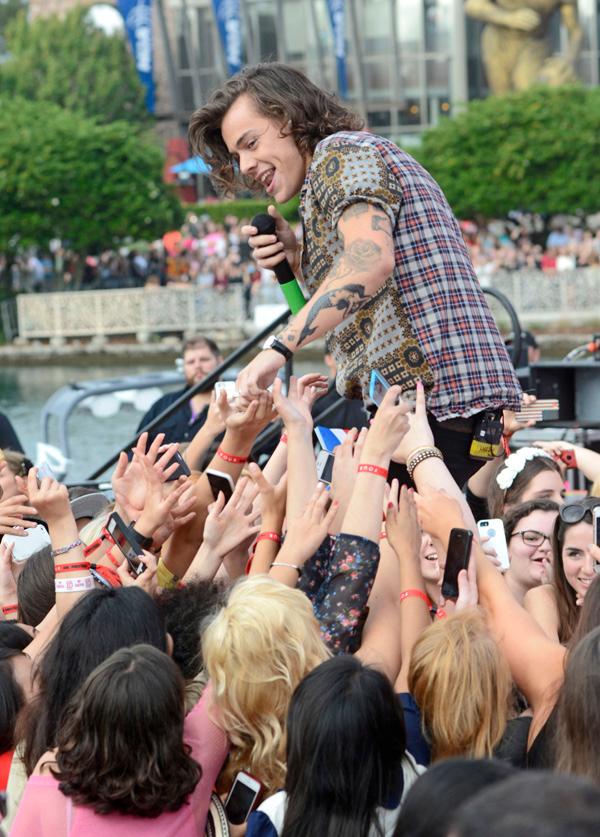 One Direction Performs On The Today Show