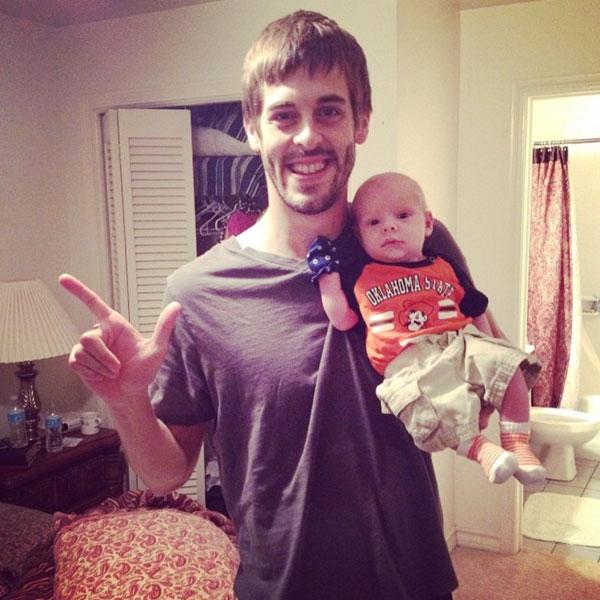 Derick Dillard Gets Braces! See Pics Of His New Teeth