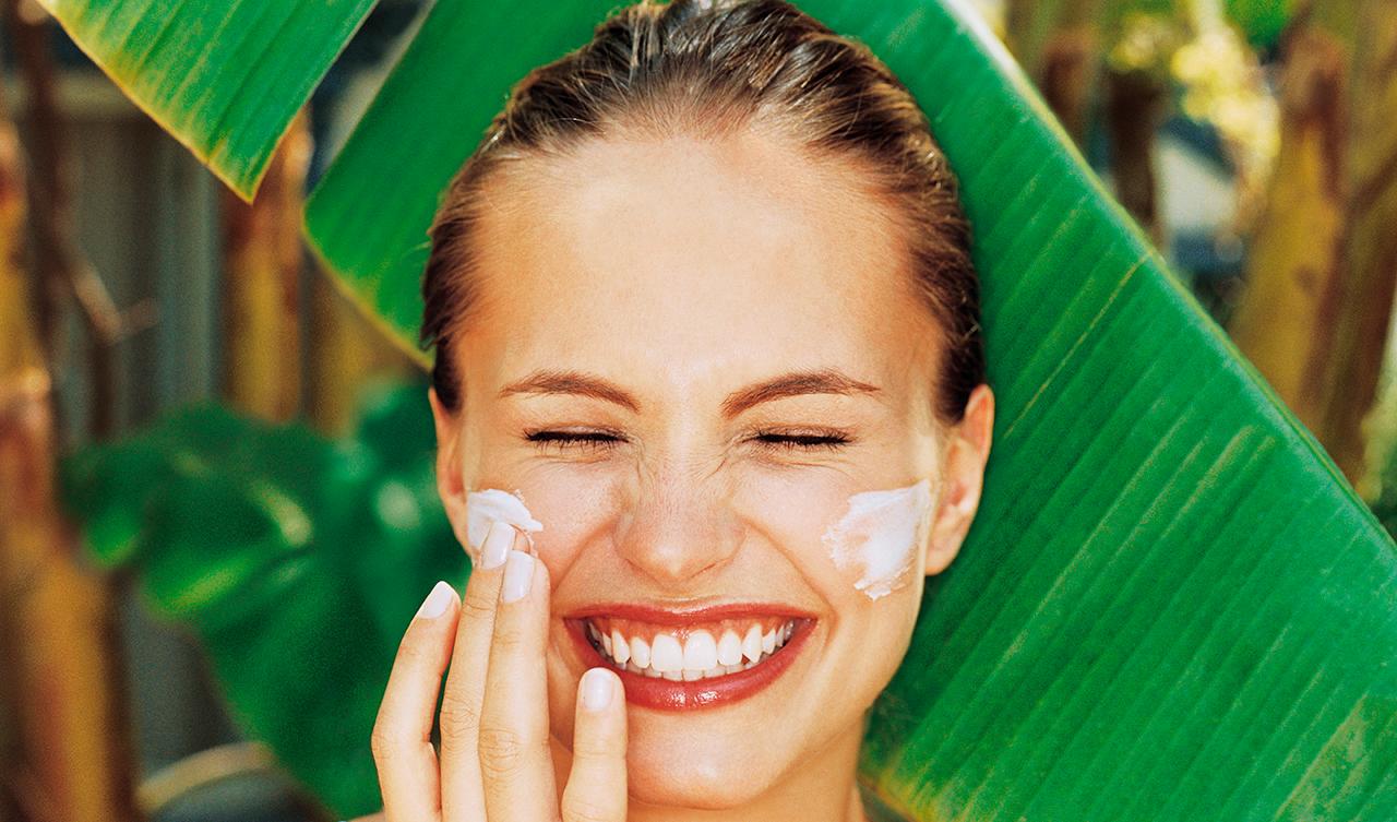 This Tinted Sunscreen Is A Must-Have For A Summer Glow