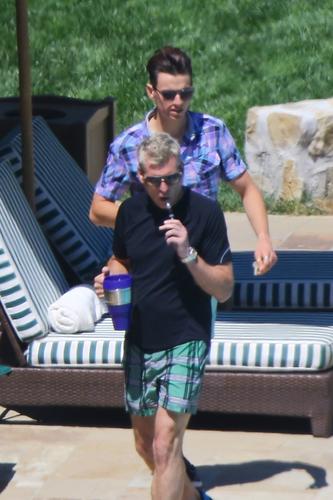 Pool Party! Father Of The Bride Joe Simpson Takes A Dip With Rumored ...