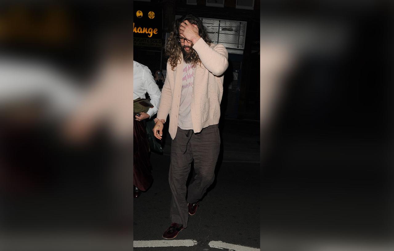 Jason Momoa Seen Without Wedding Ring In First Outing After Lisa Bonet ...