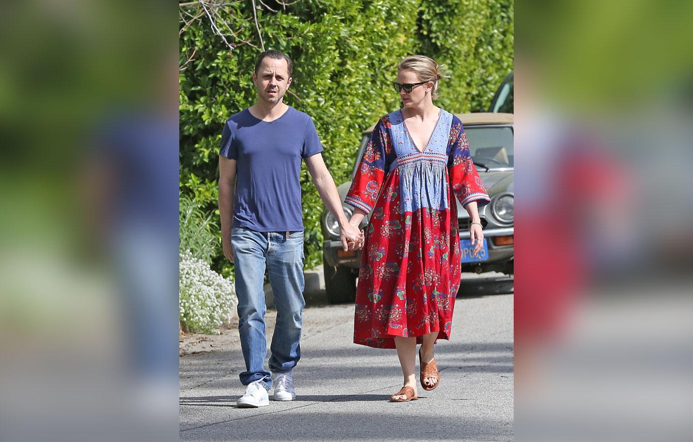 Photos Scientologist Giovanni Ribisi Emily Ward New Couple