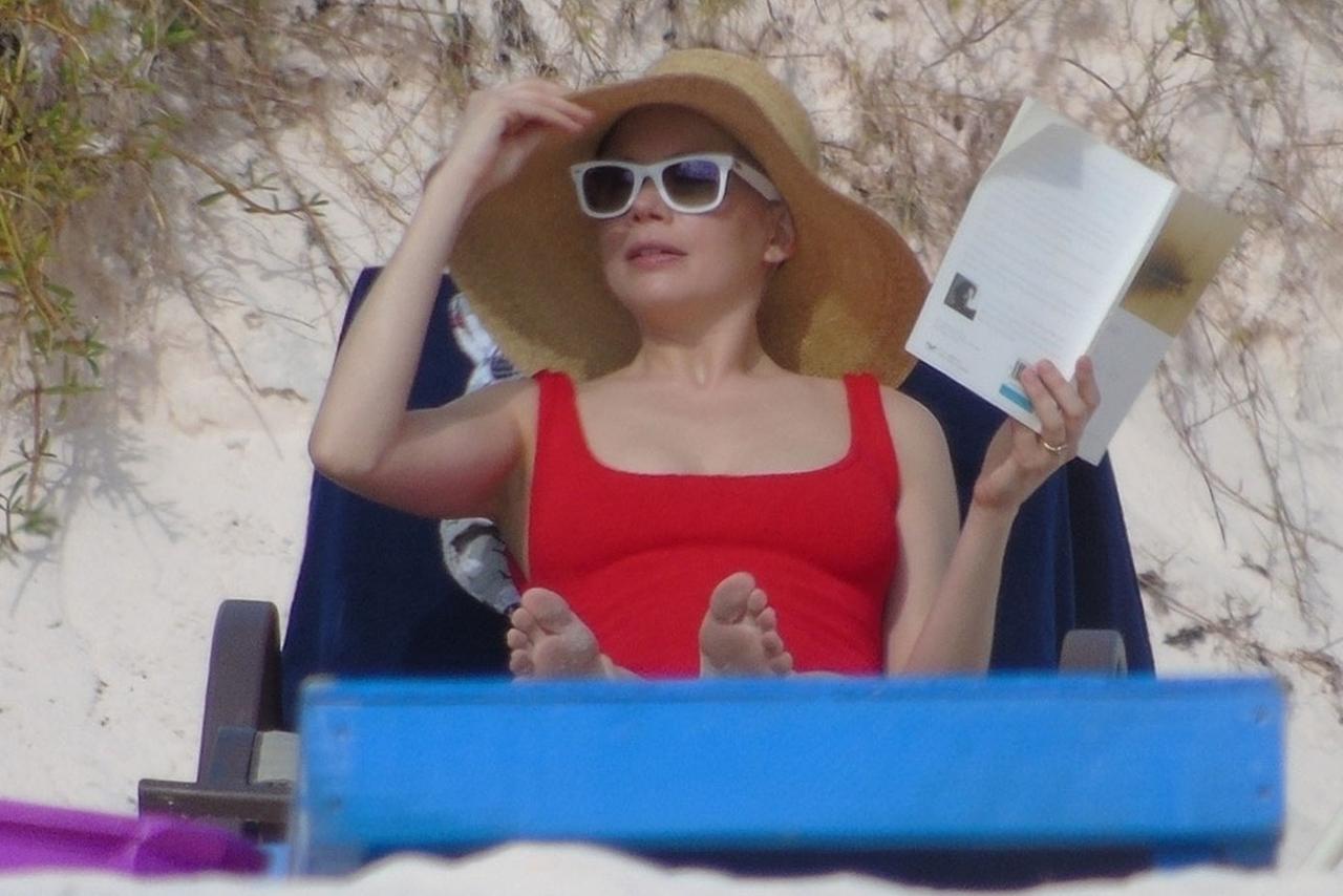 Is Michelle Williams Secretly Engaged To Boyfriend Andrew Youmans?