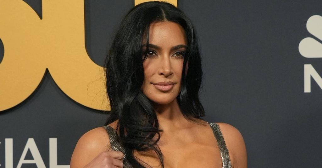 Kim Kardashian 'Planning Public Condemnation of Kanye West to Save Her ...